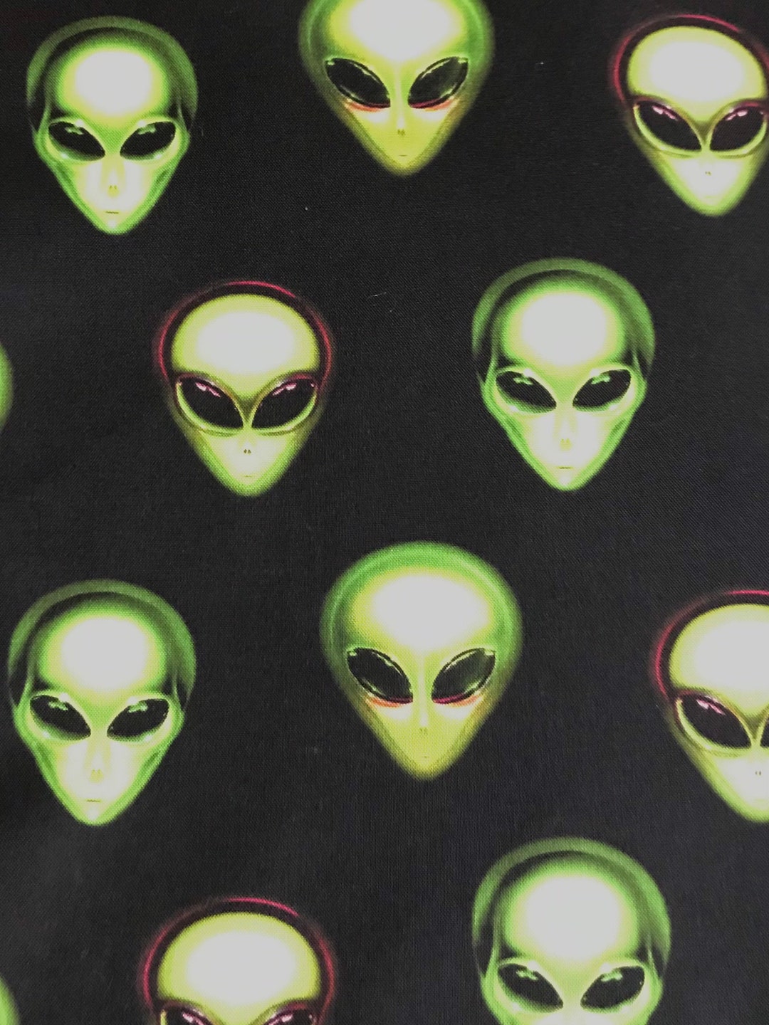 Fabric by the Half Yard Alien Heads, Aliens in Space, Outer Space ...