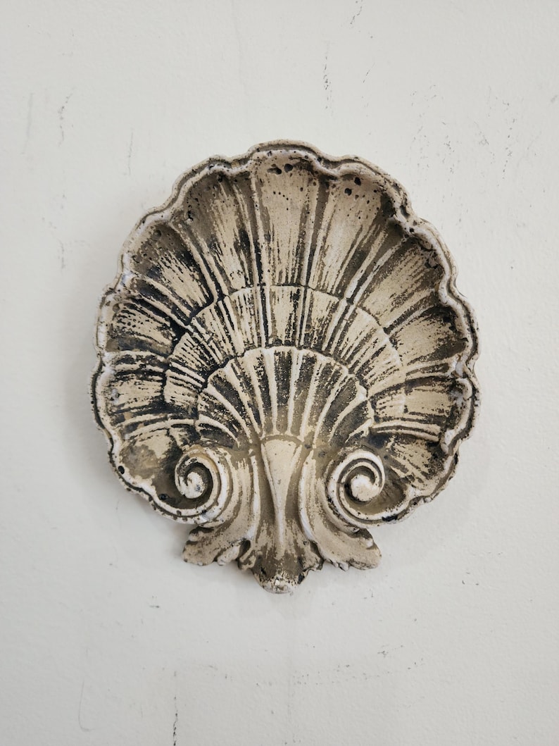 Vintage Classical Renaissance Shell Wall Sculpture - Etsy