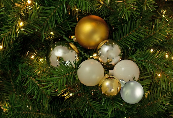 Christmas tree ball sets store