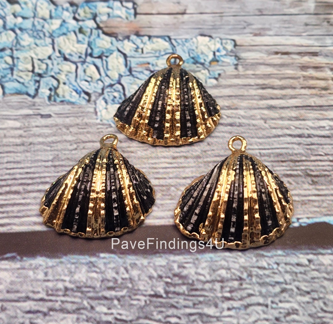 Clam Shell Charm, Gold Filled Scallop Pendant, Dainty Shell Charm, Gold ...