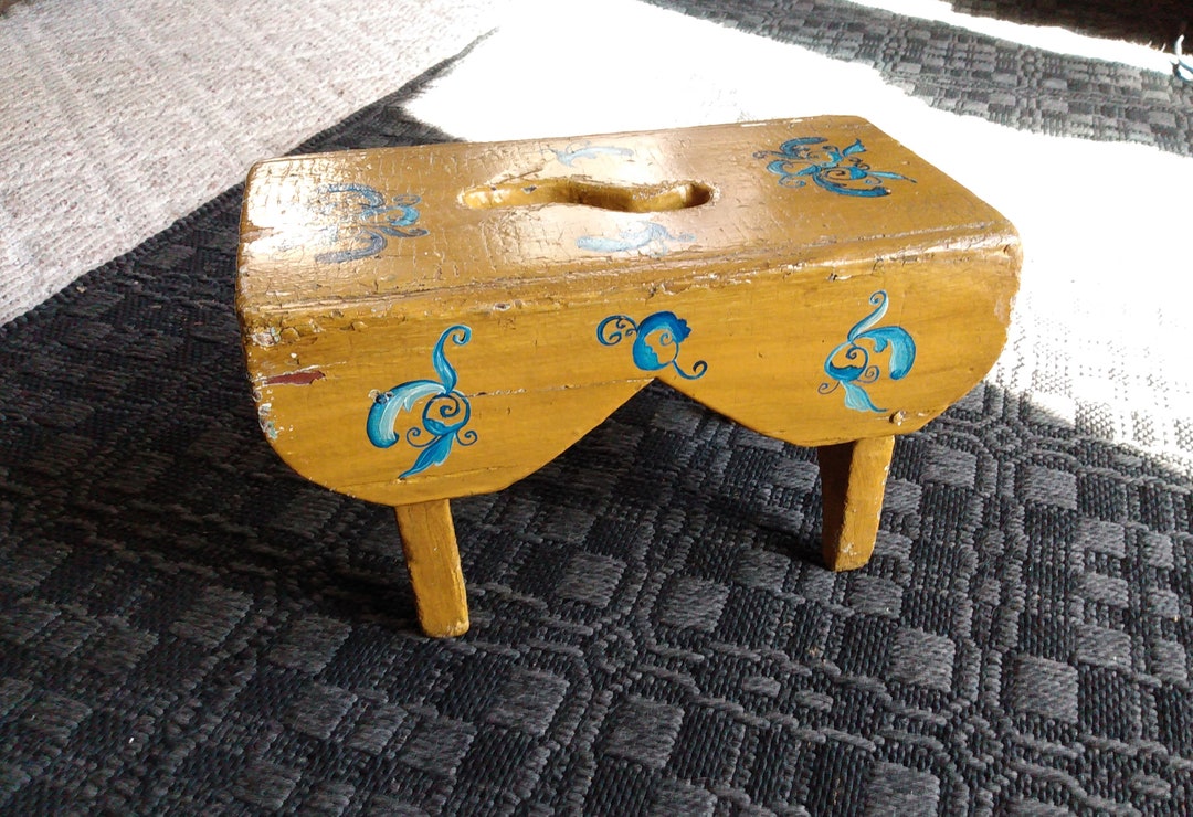 Antique Primitive Wooden Step Stool Vintage Mustard Rosemale Paint Wood ...