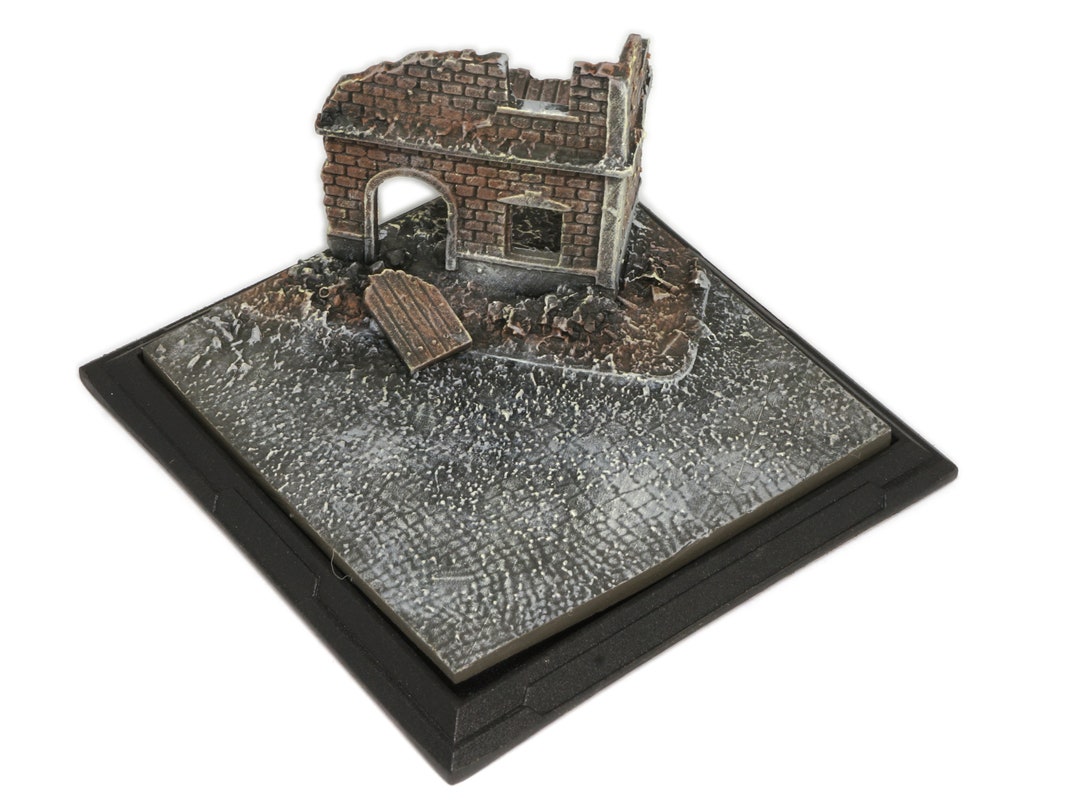 1:144 / N Scale / 12mm "ruin - Hotel" Diorama Base. 3D Printed ...