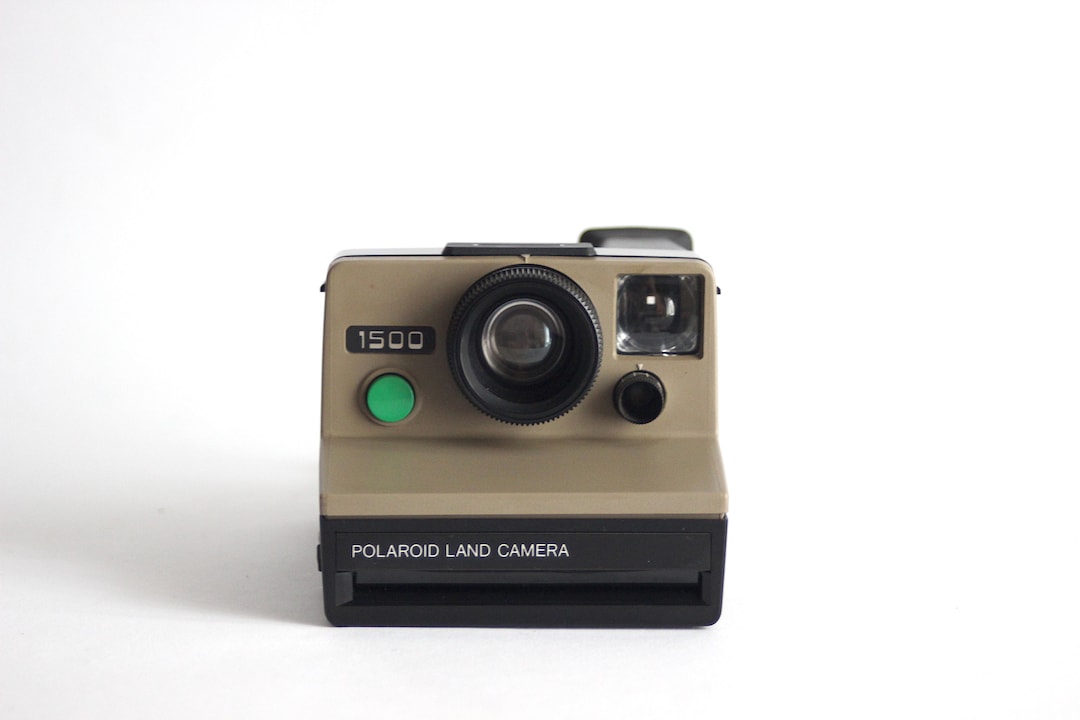 Polaroid 1500 Land Camera - Brown Body With Green Shutter Button - Etsy