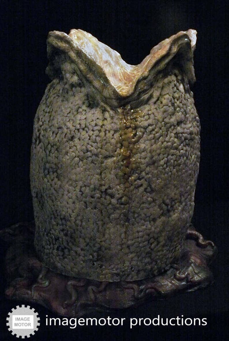Life Size Open Alien Egg Prop Replica - Etsy