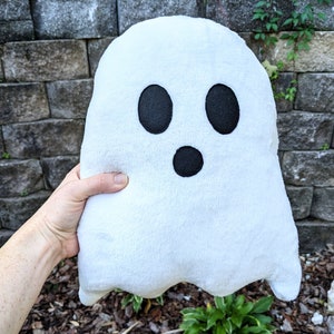 Ghost Plushie Sewing Pattern: DIY Halloween Stuffy (PDF Pattern) - Etsy