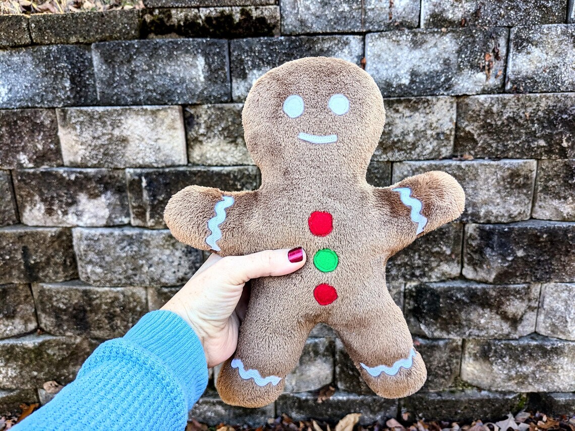 Gingerbread Man Plushie Sewing Pattern: Christmas Stuffie (PDF Pattern ...
