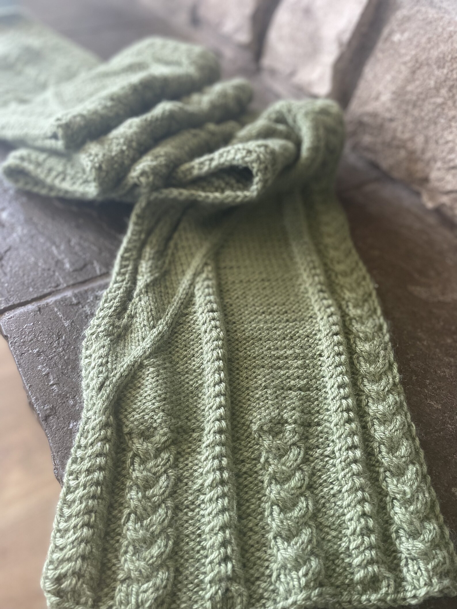 Knitting Pattern Mystery Knit Cable Scarf / Cable Scarf Knitting ...