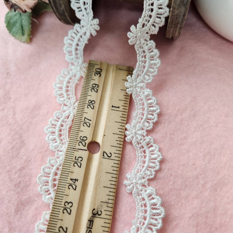 Floral Scallop Lace, Scallop Daisy Trim in Pink Blue Cream White ...