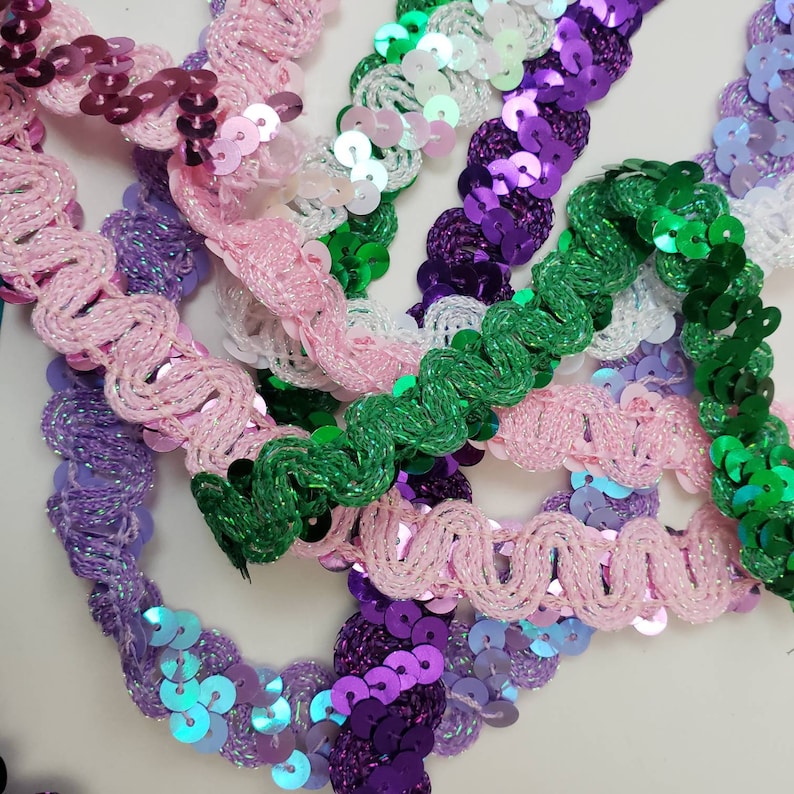 Sequin Gimp Trim, Shiny Sparkle Swirl Lace Embellishment. Garment ...