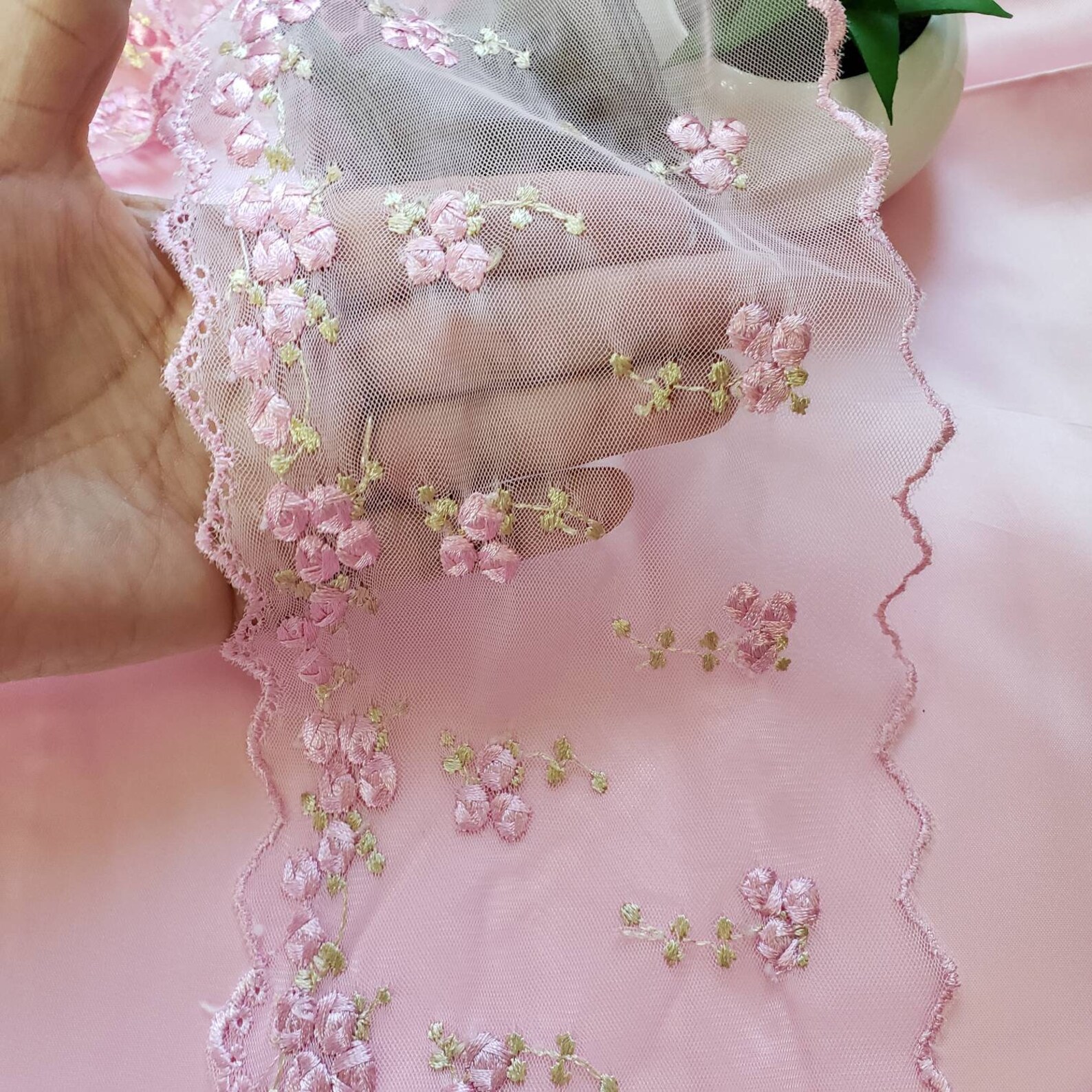 Rose Pink Floral Lace Trim. Sheer Soft Embroidered Flower Rose Bud ...