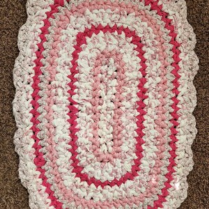 Pink Rag Rug, Handmade Pink White Cotton Oval Upcycled Textile Fabric ...