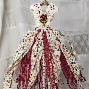 Floral Red DIY KIT, Art Dress Christmas Ornament Décor, Video Tutorial ...