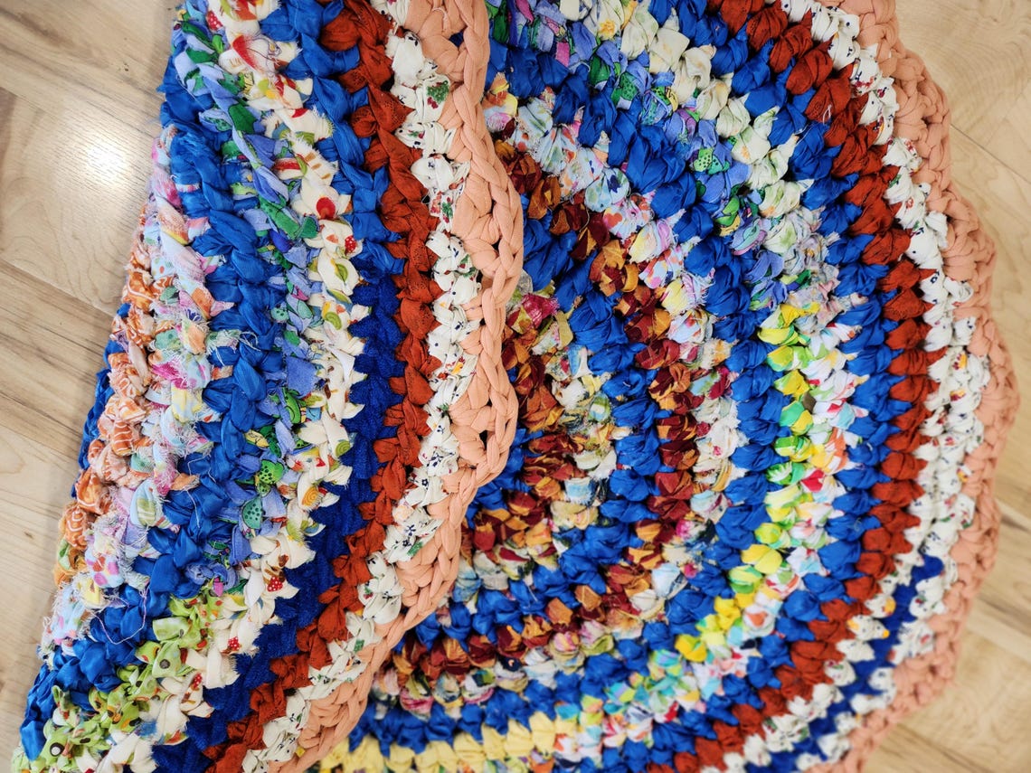 Round Rag Rug, Colorful Handmade Upcycled Textile Art Accent Throw Rug ...