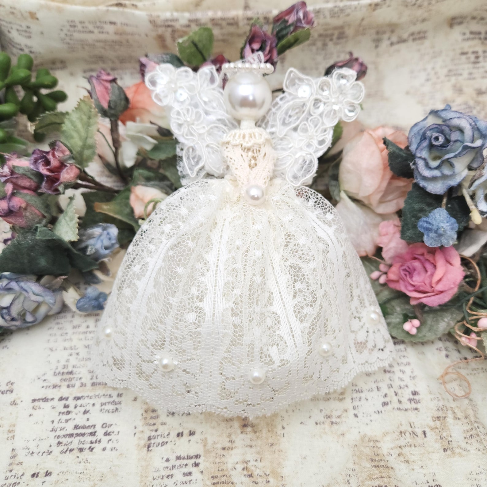 Lace & Pearl Angel Ornament, Creamy Vintage Style Decor for Christmas ...