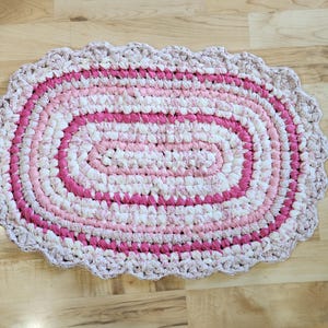 Pink Rag Rug, Handmade Pink White Cotton Oval Upcycled Textile Fabric ...
