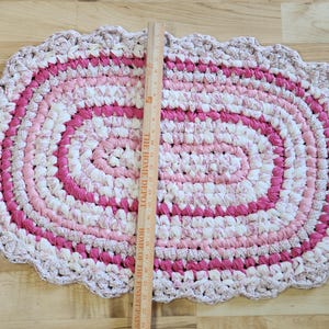Pink Rag Rug, Handmade Pink White Cotton Oval Upcycled Textile Fabric ...