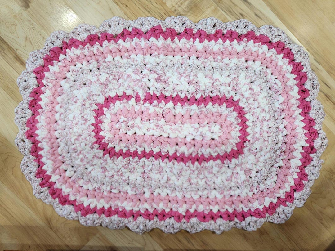 Pink Rag Rug, Handmade Pink White Cotton Oval Upcycled Textile Fabric ...