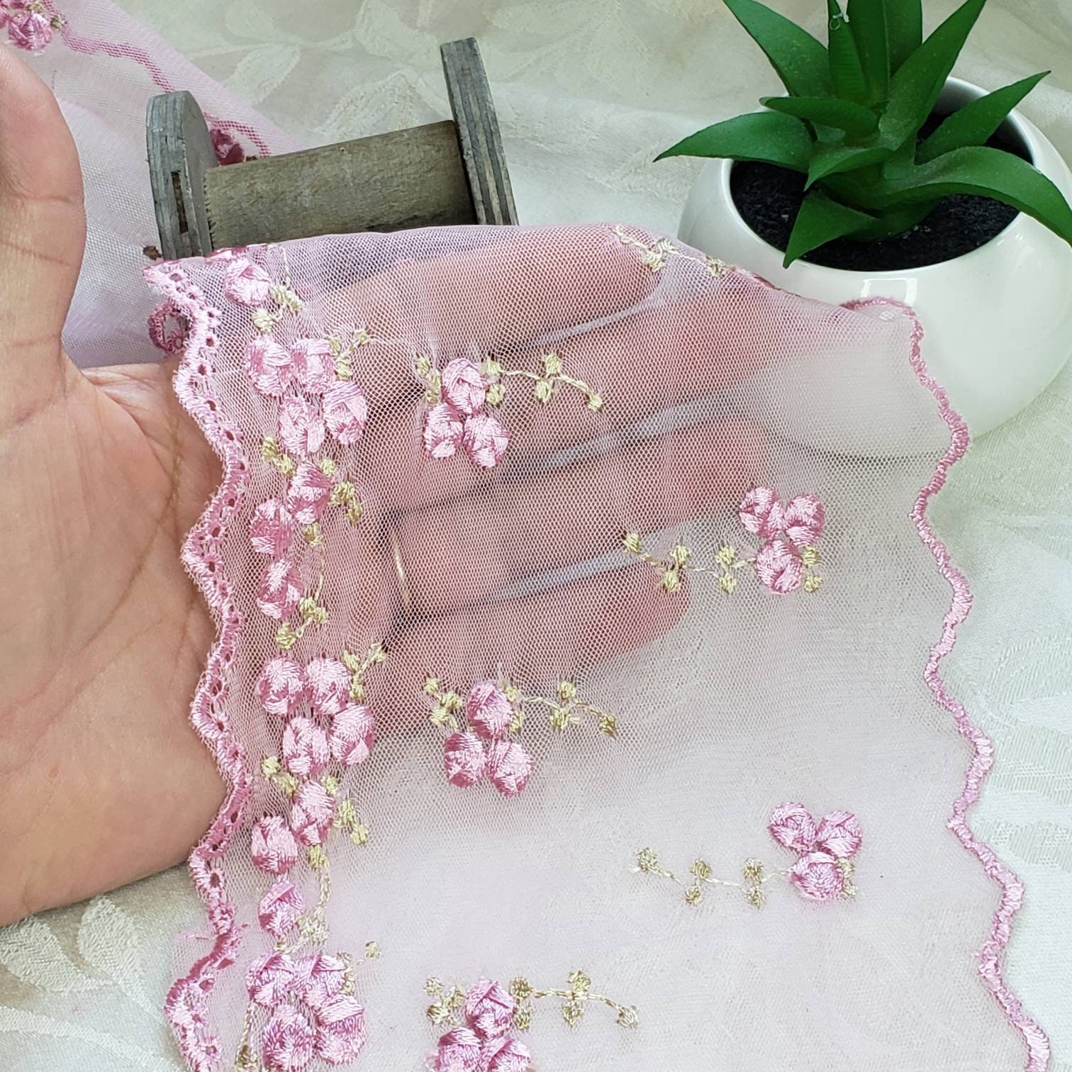 Rose Pink Floral Lace Trim. Sheer Soft Embroidered Flower Rose Bud ...