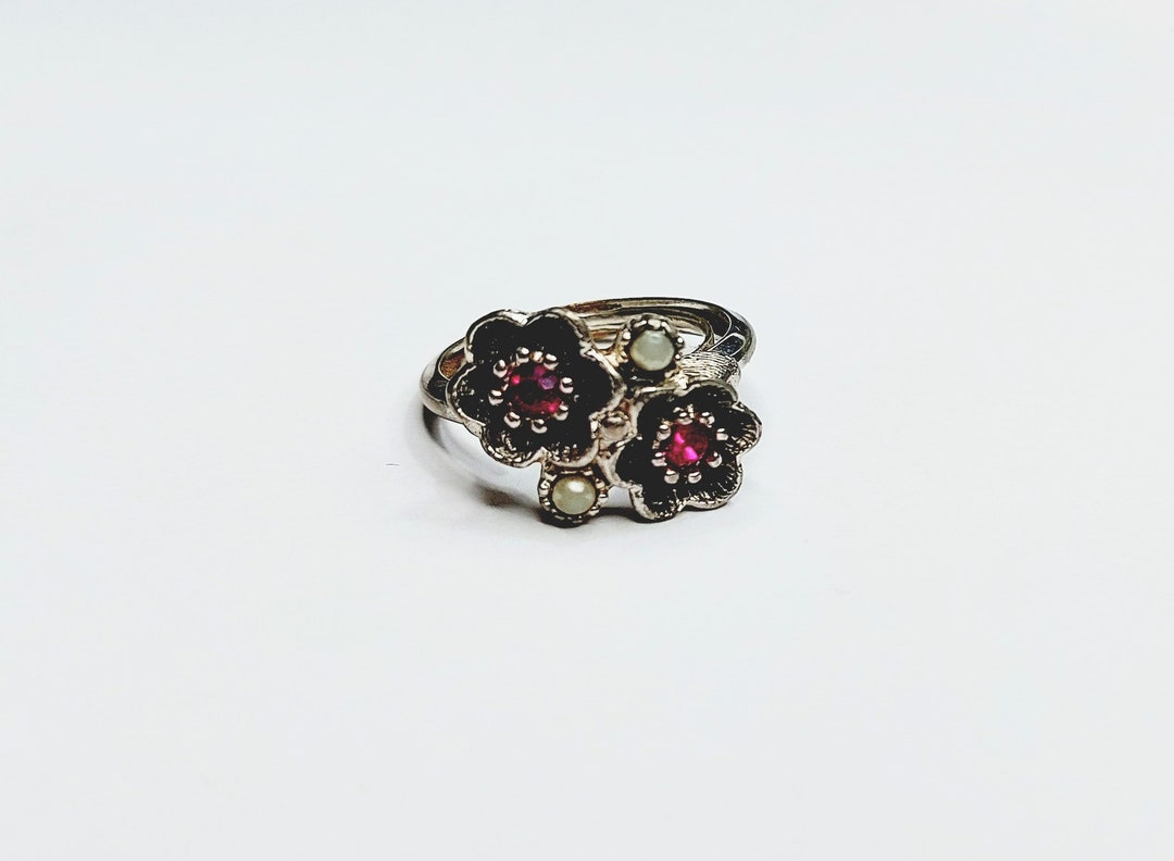 70's Avon Ruby Ring, Rosegay Ring, July Birthstone - Etsy