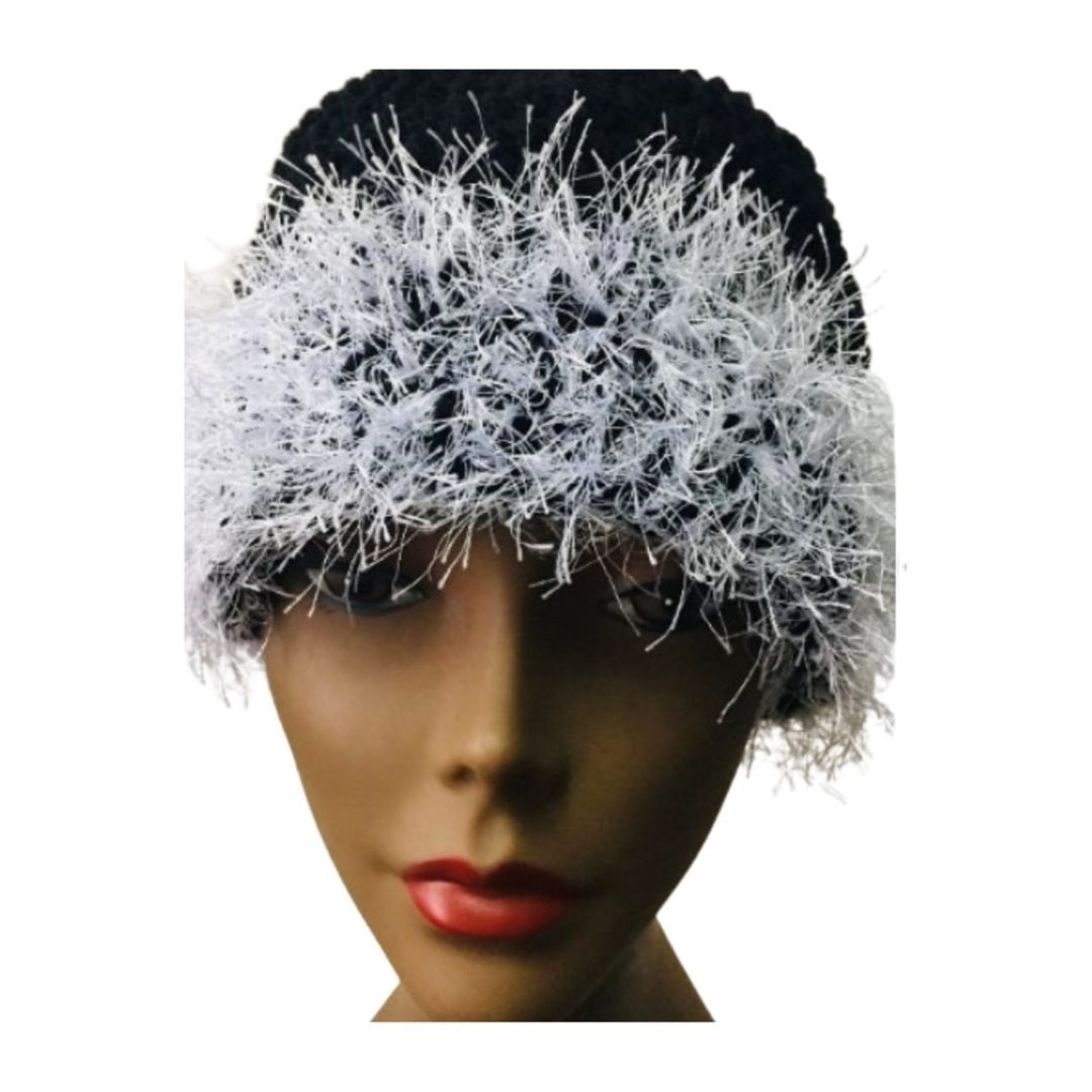 Bonnet noir en crochet/fourrure blanche - Etsy France