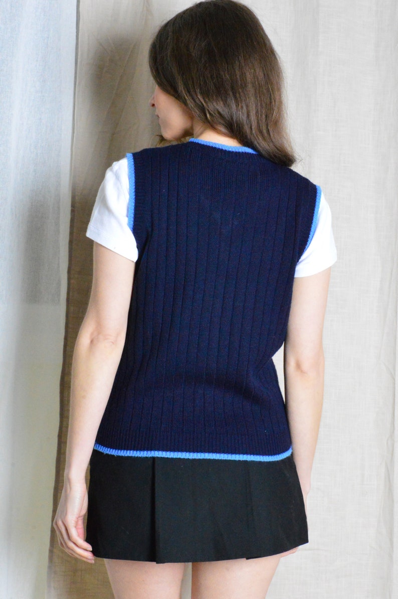 Y2K Navy Blue Knit Minimalist V-neck Preppy Womens Vest Petite Size XXS ...