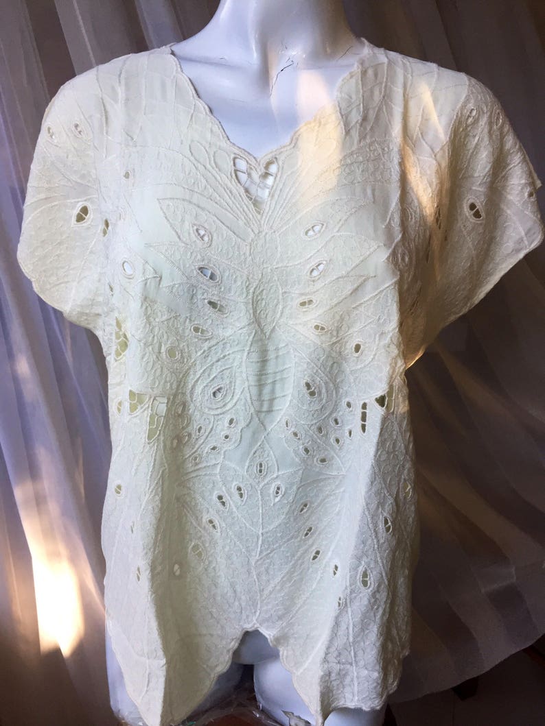 Top Butterfly White/black/cream Bali Embroidery/embroidered - Etsy