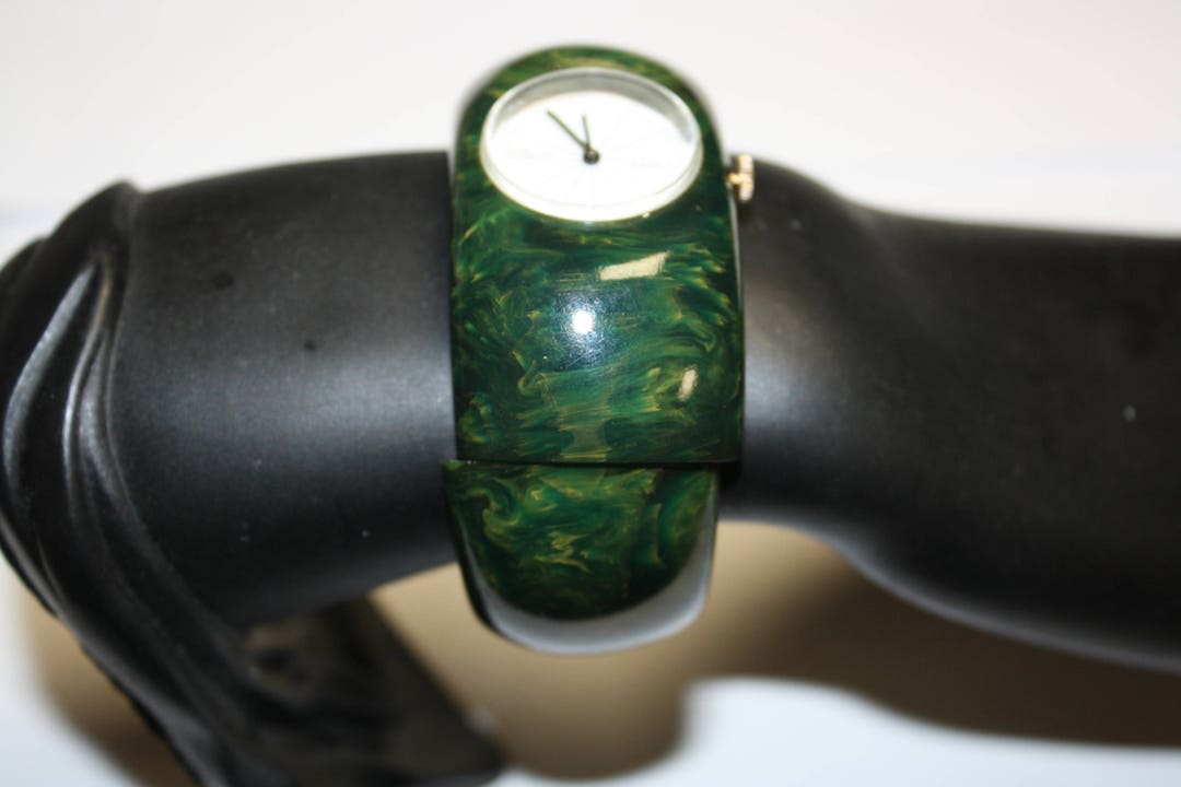BAKELITE Watch Clamper Blue Moon Forties USA - Etsy