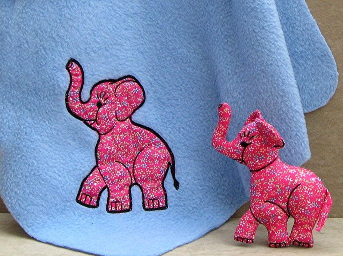 1943 Vintage Elephant, ITH Machine Embroidery DIGITAL Download,6-inch ...
