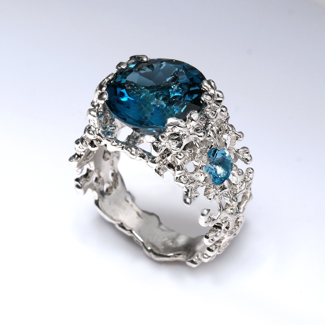 CORAL TRIO London Blue Topaz Ring, Statement Ring, Silver Blue Topaz ...
