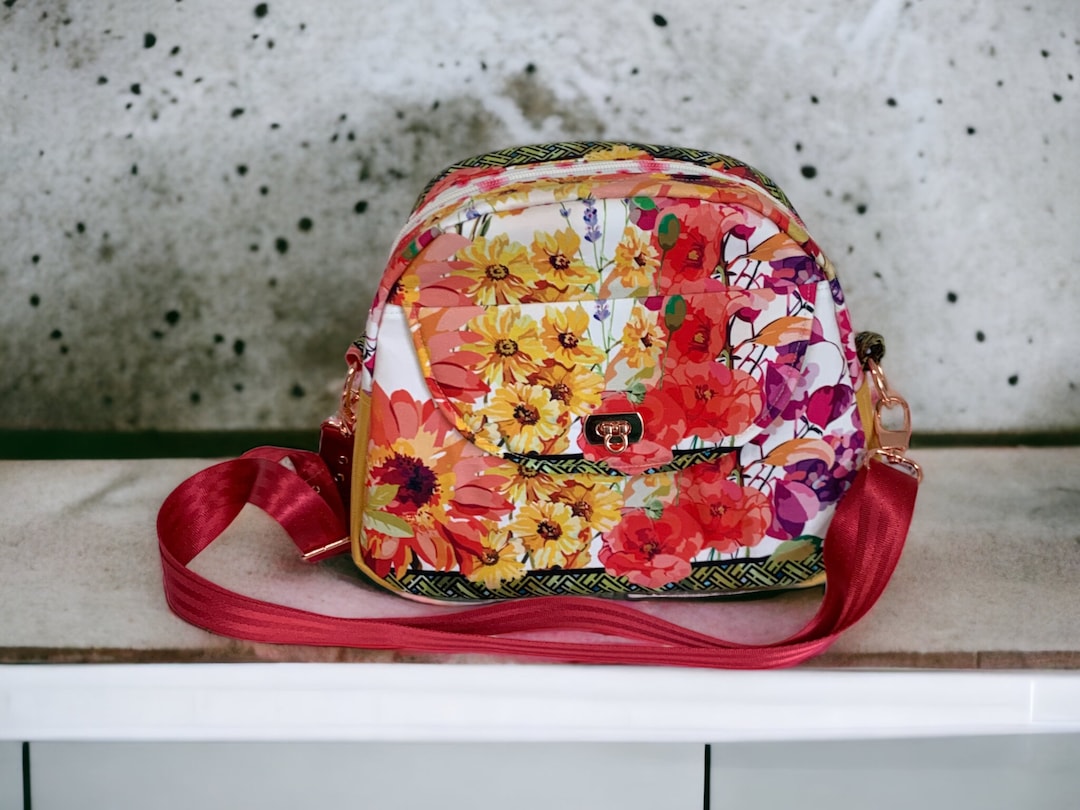 Betsy Bowler Bag - Flowers - Etsy
