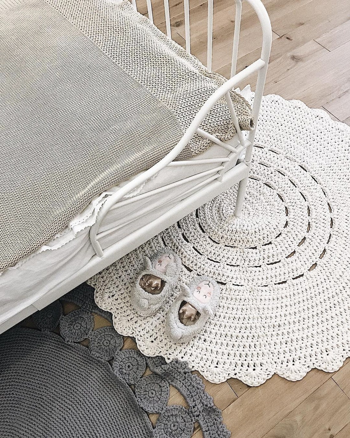 Round Nursery Rug Neutral Floral Nursery Décor Neutral Rug | Etsy