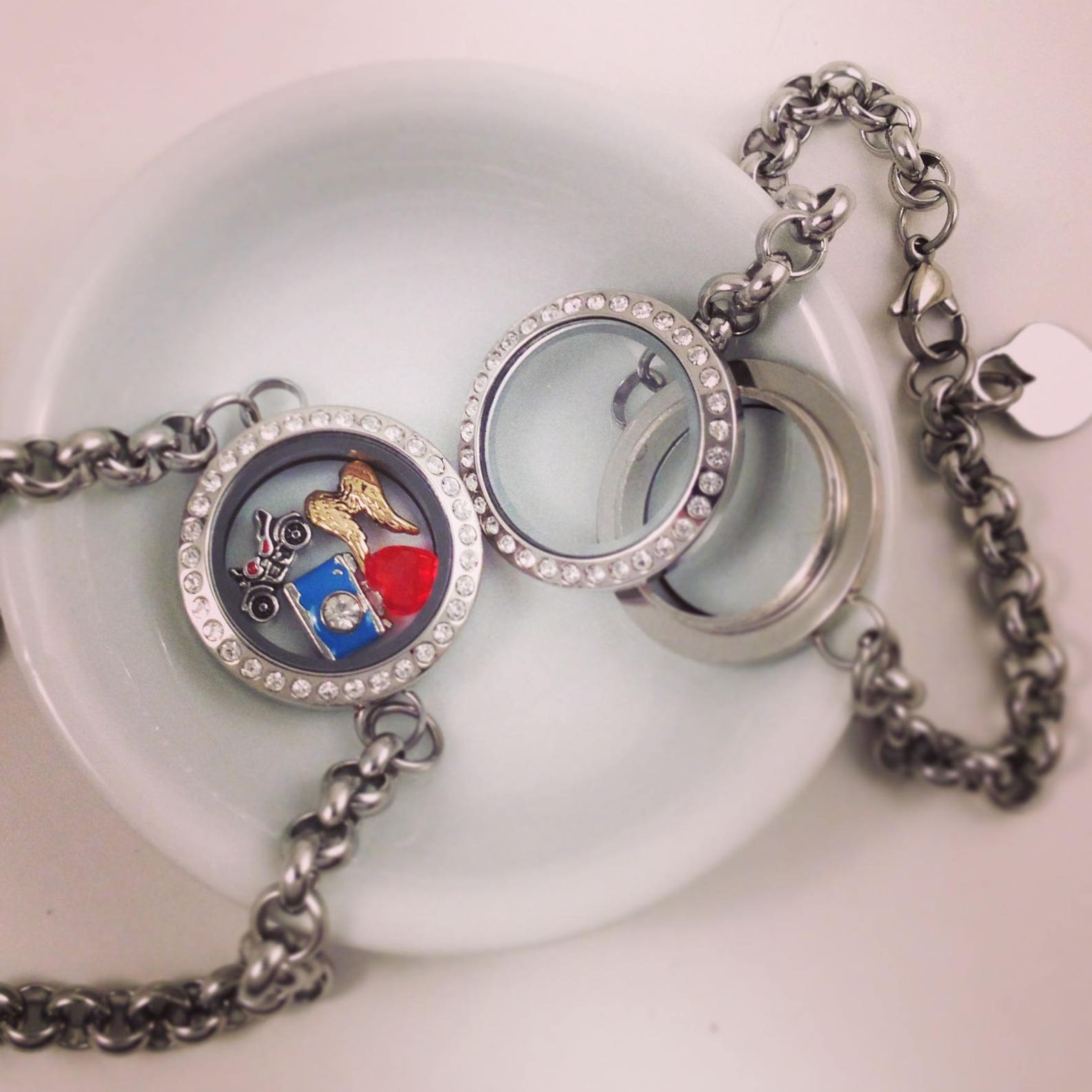 Medium Crystal Floating Locket Bracelet - Etsy