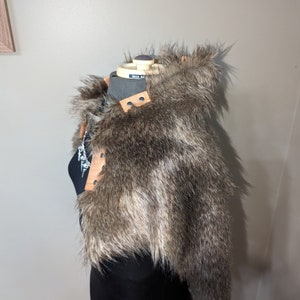 Viking Fur Mantle W/ Raven Skull Closure, Viking Cloak, Fur Caplet ...
