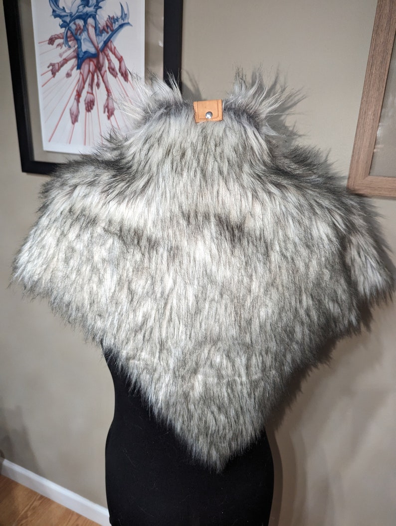 Viking Fur Mantle W/ Raven Skull Closure, Viking Cloak, Fur Caplet ...