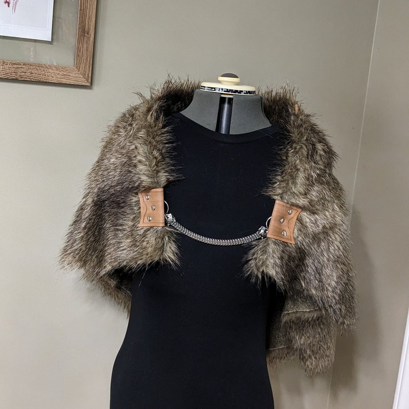 Viking Fur Mantle - Etsy