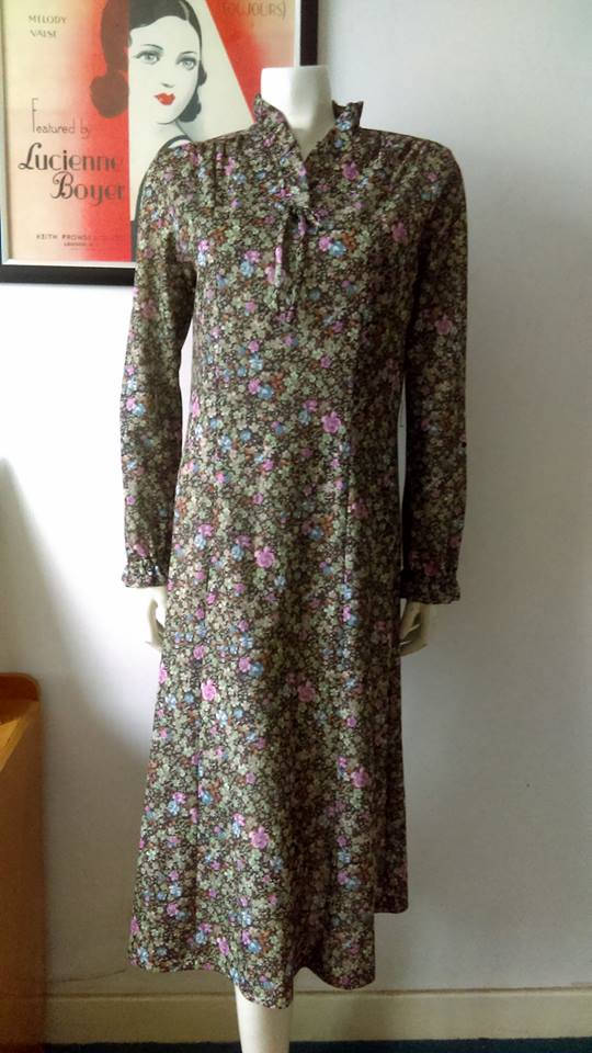 SALE - 1970's Does 1940's Gordon Wyatt Floral Dress - Good Condition ...