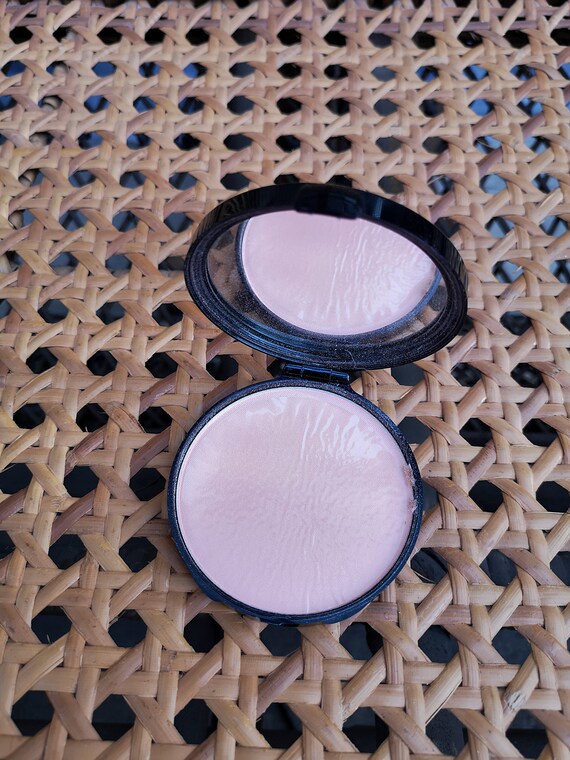 Original 1970s Biba Large Pressed Powder English Rose… - Gem