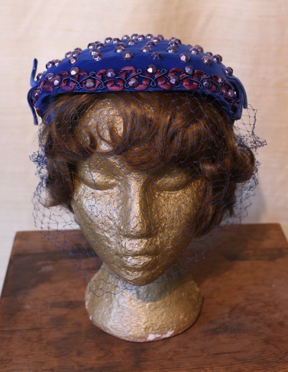 1950s Vintage Studded Royal Blue Velvet Caplet w/ Att… - Gem