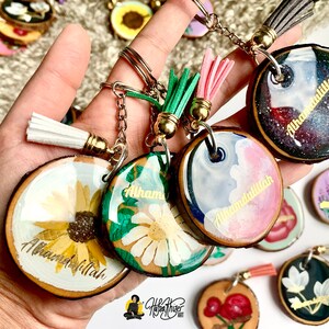 Islamic Keychain, Alhamdulillah, Flower Resin Art Wood Slice Keychain ...