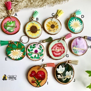 Islamic Keychain, Alhamdulillah, Flower Resin Art Wood Slice Keychain ...