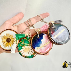 Islamic Keychain, Alhamdulillah, Flower Resin Art Wood Slice Keychain ...