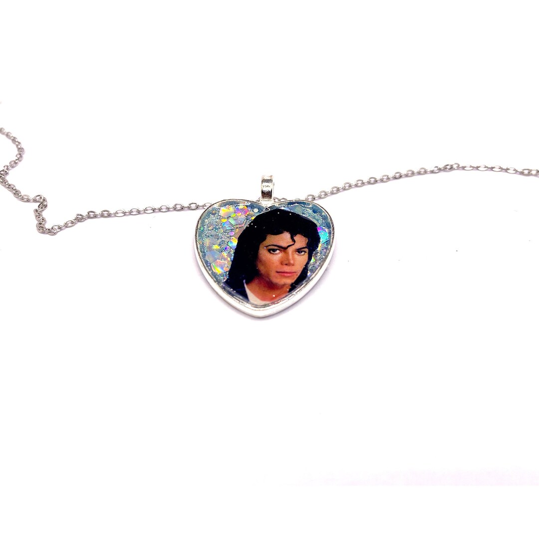 MICHAEL JACKSON Necklace Heart-shaped Pendant With Holographic Glitter ...