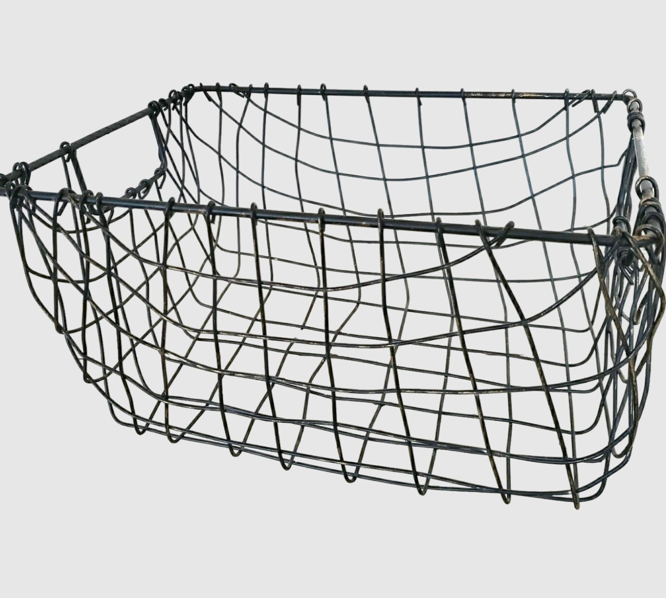 Vintage Black Metal Wire Basket Wonky Patina Rustic Farmhouse Storage Etsy Polska