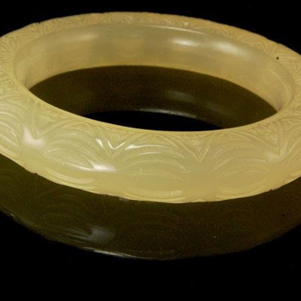 Prystal Bakelite - Etsy