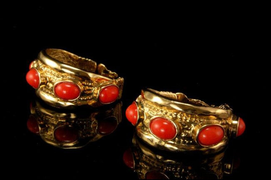 Vintage Signed Kjl Kenn Joy Lane Faux Coral Gold Tone Hoop Clip ...