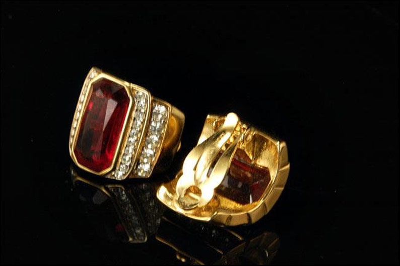 Vintage Nina Ricci Ruby Art Glass Diamond Rhinestone Gold Tone Earrings ...