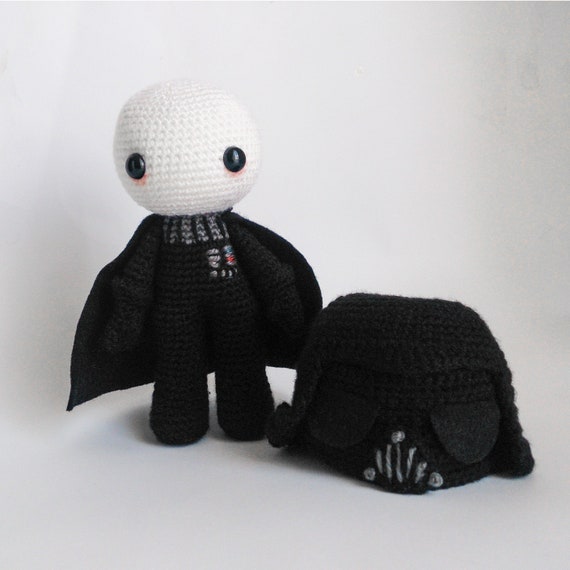 Crochet PATTERN for Darth Vader amigurumi doll EN FR