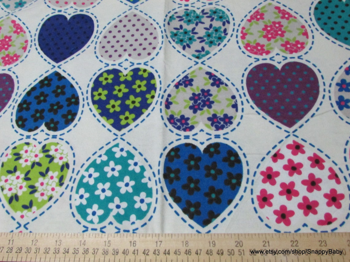 Flannel Fabric - Patterned Hearts - by the Yard - 100% Cotton Flannel ...