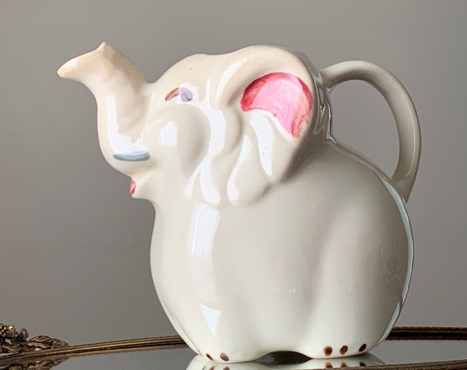 Vintage Shawnee Pottery Elephant Creamer Pitcher | Figural Elephant ...