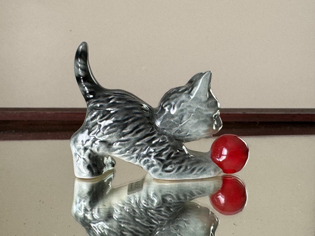 Vintage Goebel Ceramic Gray Kitten With Red Ball Figurine | Goebel W ...